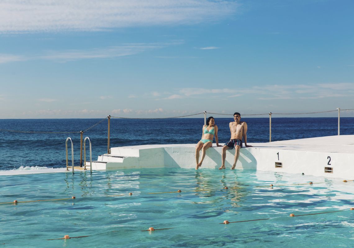 Bondi, Sydney - Plan a Holiday - Bondi Beach, Accommodation & Surf