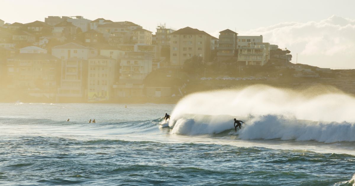 Learn to surf at Bondi Beach | Sydney.com